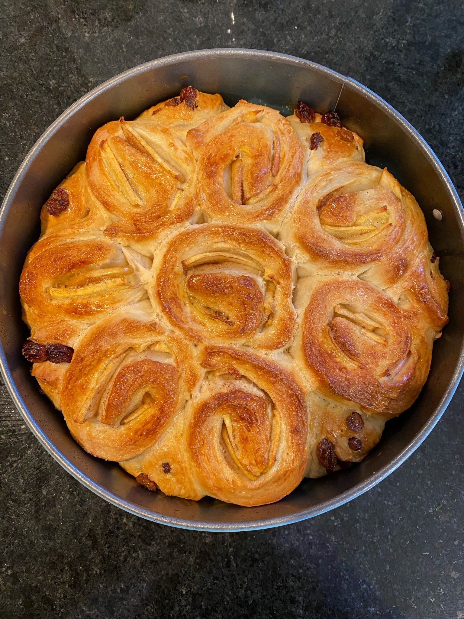Apple Scroll Pull Apart - Junior Chefs